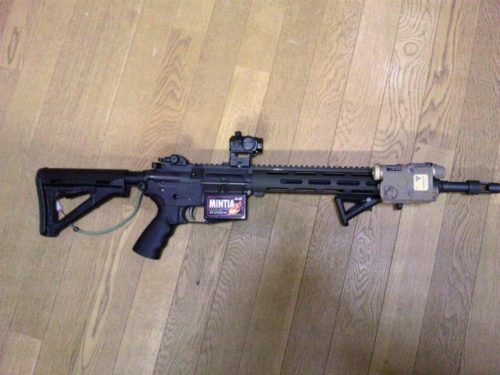「AN/PEQ-15」をM4やM16A4に搭載してみた