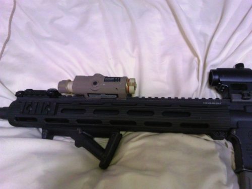 「AN/PEQ-15」をM4やM16A4に搭載してみた
