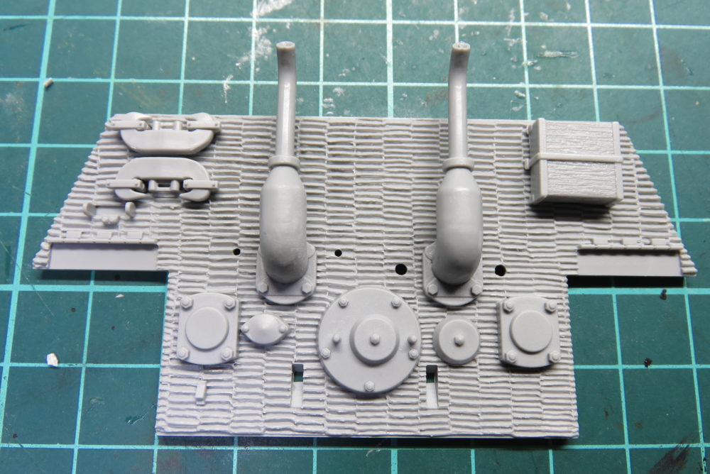 お次はキングタイガーの車体上部をつくります